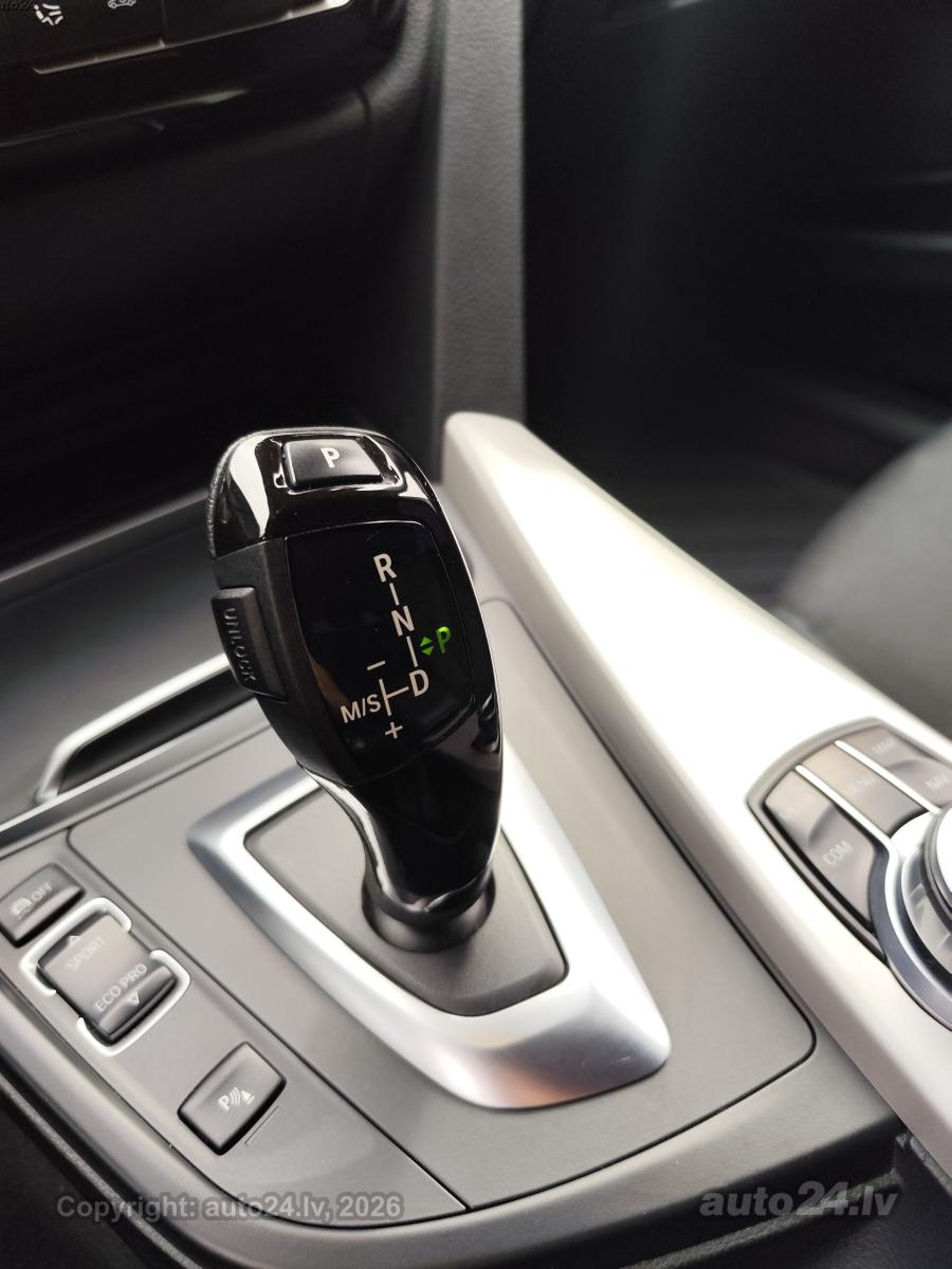 Grey BMW 3 Series 2017 in Tallinn, with an engine capacity of 2.00 L and mileage of 169 thousand km for 12500 €, photo 12 on AUTOMOTO.COM.LV