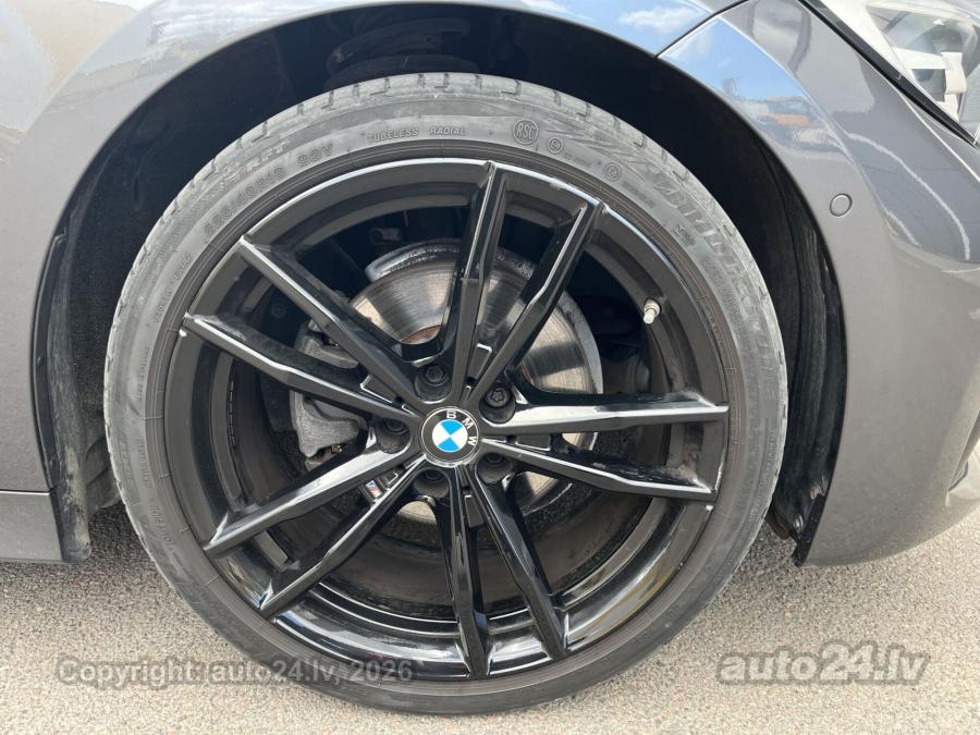 Pelēks BMW 3 Series 2019 Tallina, ar dzinēja tilpumu 2.00 L un nobraukumu 175 tūkst. km par 21990 €, foto 15 vietnē AUTOMOTO.COM.LV