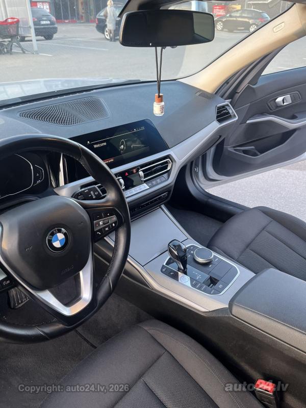Grey BMW 3 Series 2020 in Riga, with an engine capacity of 2.00 L and mileage of 213 thousand km for 19200 €, photo 10 on AUTOMOTO.COM.LV