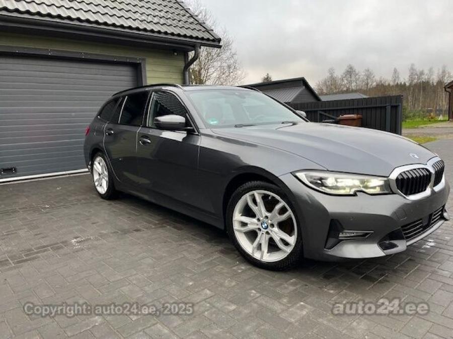 Grey BMW 3 Series 2021 in Tallinn, with an engine capacity of 2.00 L and mileage of 231 thousand km for 19300 €, photo 18 on AUTOMOTO.COM.LV
