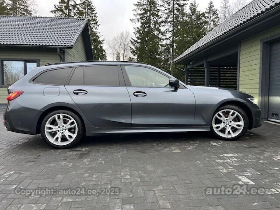 Grey BMW 3 Series 2021 in Tallinn, with an engine capacity of 2.00 L and mileage of 231 thousand km for 19300 €, photo 23 on AUTOMOTO.COM.LV