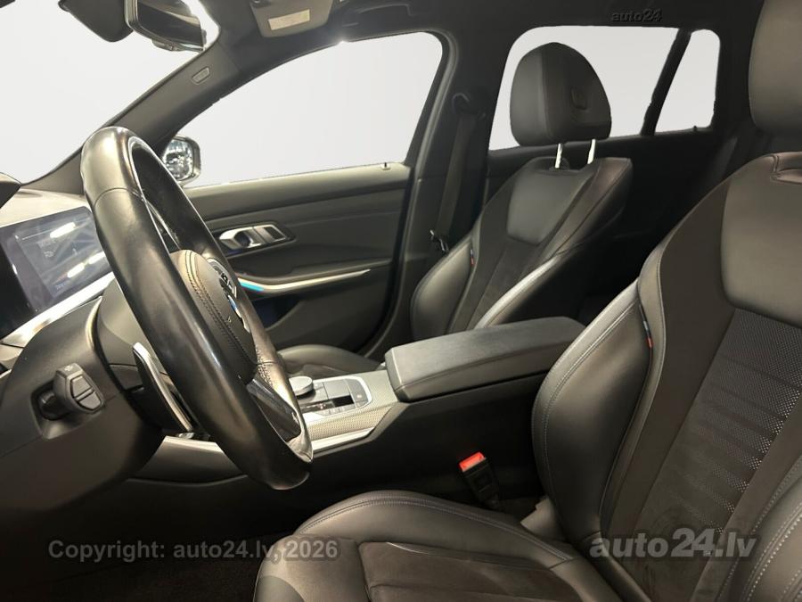 Grey BMW 3 Series 2021 in Tallinn, with an engine capacity of 2.00 L and mileage of 168 thousand km for 21900 €, photo 8 on AUTOMOTO.COM.LV
