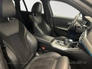 Grey BMW 3 Series 2021 in Tallinn, with an engine capacity of 2.00 L and mileage of 168 thousand km for 21900 €, photo 15 on AUTOMOTO.COM.LV