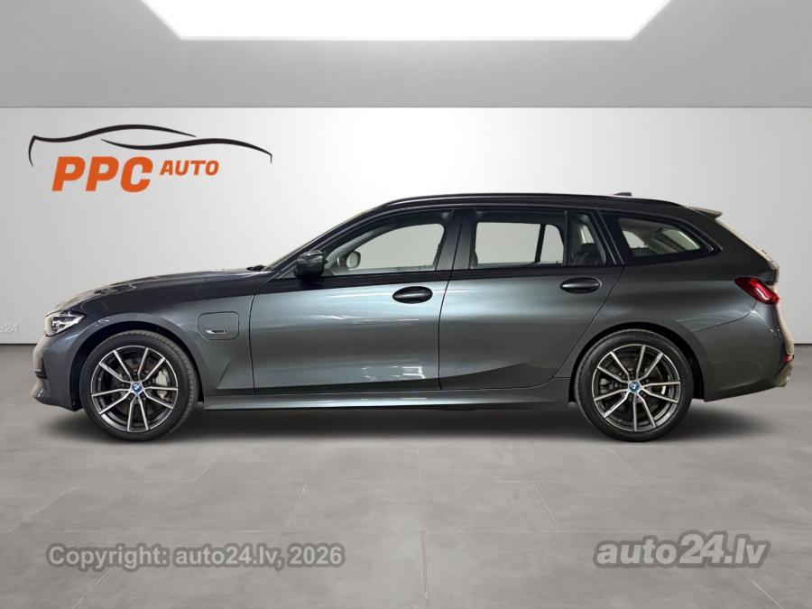 Pelēks BMW 3 Series 2021 Tallina, ar dzinēja tilpumu 2.00 L un nobraukumu 93 tūkst. km par 25900 €, foto 3 vietnē AUTOMOTO.COM.LV