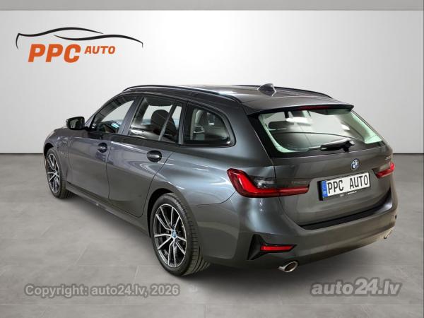 Grey BMW 3 Series 2021 in Tallinn, with an engine capacity of 2.00 L and mileage of 93 thousand km for 25900 €, photo 3 on AUTOMOTO.COM.LV