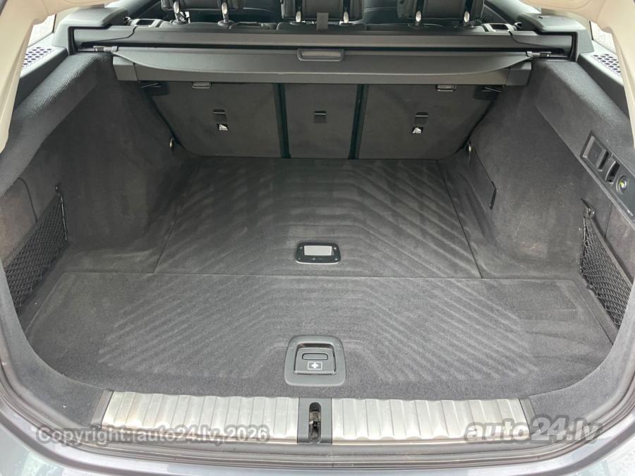 Grey BMW 3 Series 2021 in Tallinn, with an engine capacity of 2.00 L and mileage of 250 thousand km for 18990 €, photo 12 on AUTOMOTO.COM.LV