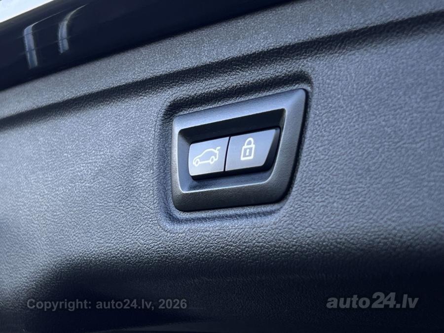 Pelēks BMW 3 Series 2021 Tallina, ar dzinēja tilpumu 2.00 L un nobraukumu 184 tūkst. km par 17990 €, foto 22 vietnē AUTOMOTO.COM.LV