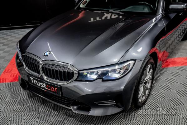 BMW 3 Series 2021 in Parnu on AUTOMOTO.COM.LV Grey BMW 3 Series 2021 in Parnu, with an engine capacity of 2.00 L and mileage of 216 thousand km for 16900 €, photo 3 on AUTOMOTO.COM.LV