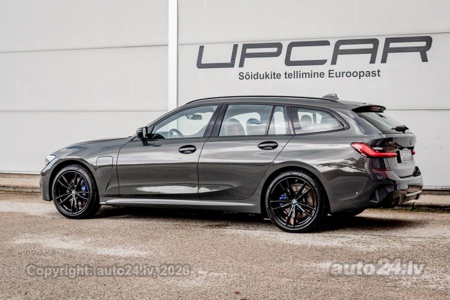 Grey BMW 3 Series 2021 in Parnu, with an engine capacity of 2.00 L and mileage of 178 thousand km for 25900 €, photo 8 on AUTOMOTO.COM.LV