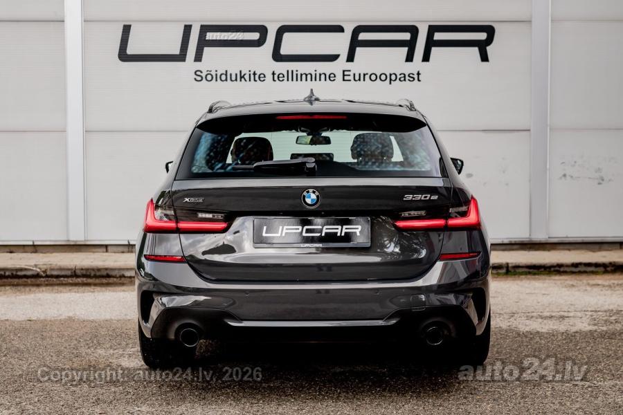 Grey BMW 3 Series 2021 in Parnu, with an engine capacity of 2.00 L and mileage of 178 thousand km for 25900 €, photo 9 on AUTOMOTO.COM.LV