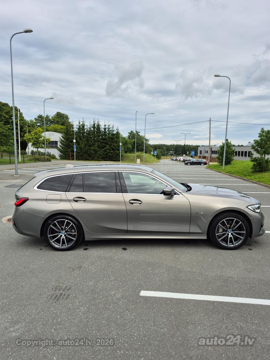 Pelēks BMW 3 Series 2022 Tallina, ar dzinēja tilpumu 2.00 L un nobraukumu 130 tūkst. km par 26900 €, foto 8 vietnē AUTOMOTO.COM.LV