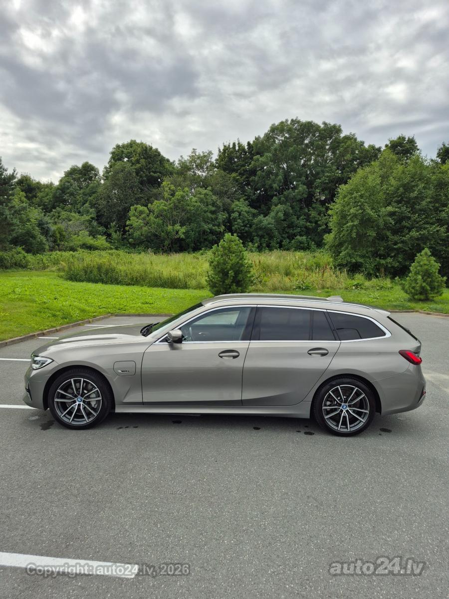 Pelēks BMW 3 Series 2022 Tallina, ar dzinēja tilpumu 2.00 L un nobraukumu 130 tūkst. km par 26900 €, foto 9 vietnē AUTOMOTO.COM.LV