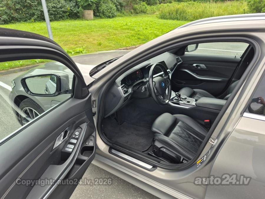 Pelēks BMW 3 Series 2022 Tallina, ar dzinēja tilpumu 2.00 L un nobraukumu 130 tūkst. km par 26900 €, foto 14 vietnē AUTOMOTO.COM.LV