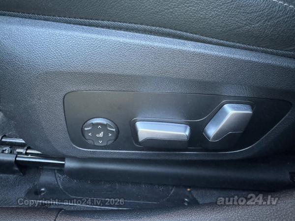 Pelēks BMW 3 Series 2022 Tallina, ar dzinēja tilpumu 2.00 L un nobraukumu 171 tūkst. km par 22600 €, foto 9 vietnē AUTOMOTO.COM.LV