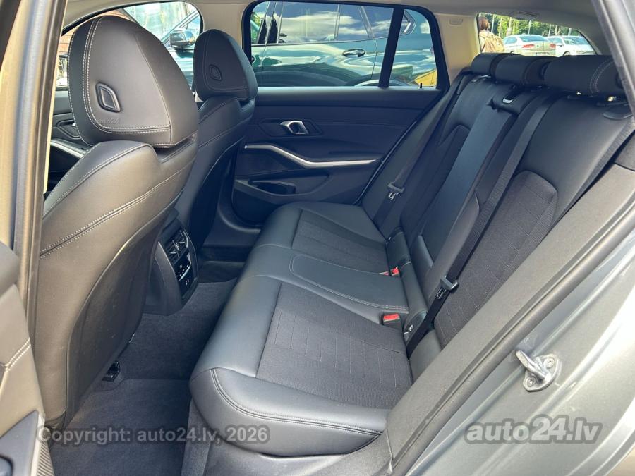 Grey BMW 3 Series 2024 in Tallinn, with an engine capacity of 2.00 L and mileage of 25 thousand km for 35900 €, photo 10 on AUTOMOTO.COM.LV