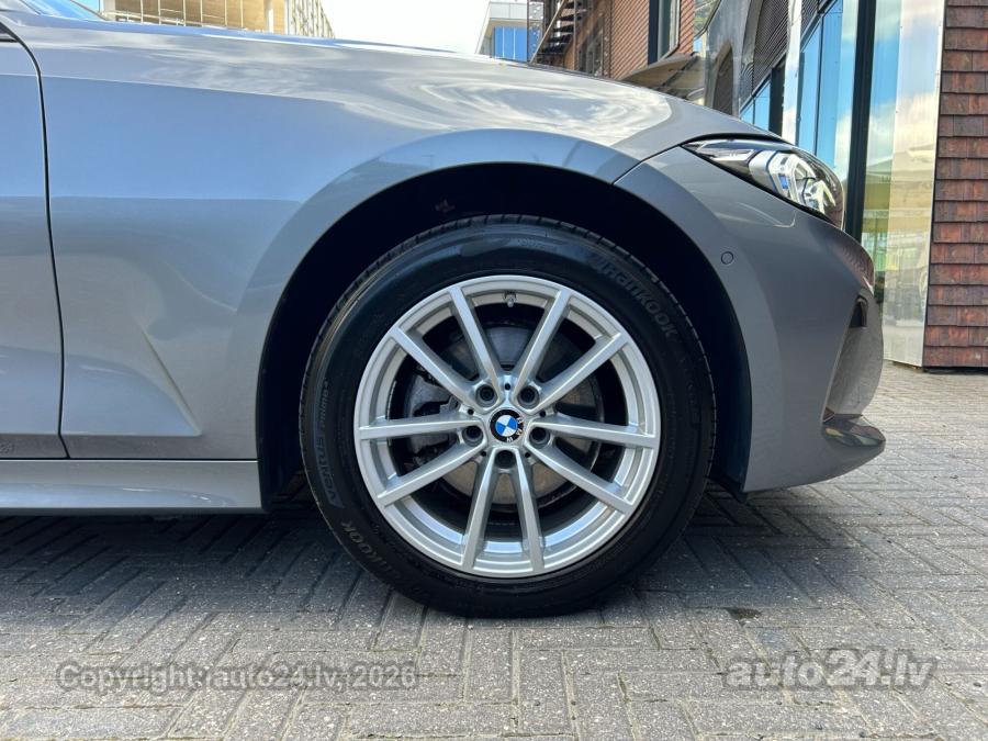 Grey BMW 3 Series 2024 in Tallinn, with an engine capacity of 2.00 L and mileage of 25 thousand km for 35900 €, photo 28 on AUTOMOTO.COM.LV