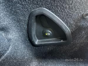 Oranžs BMW 3 Series 2019 Tallina, ar dzinēja tilpumu 2.00 L un nobraukumu 170 tūkst. km par 34900 €, foto 12 vietnē AUTOMOTO.COM.LV