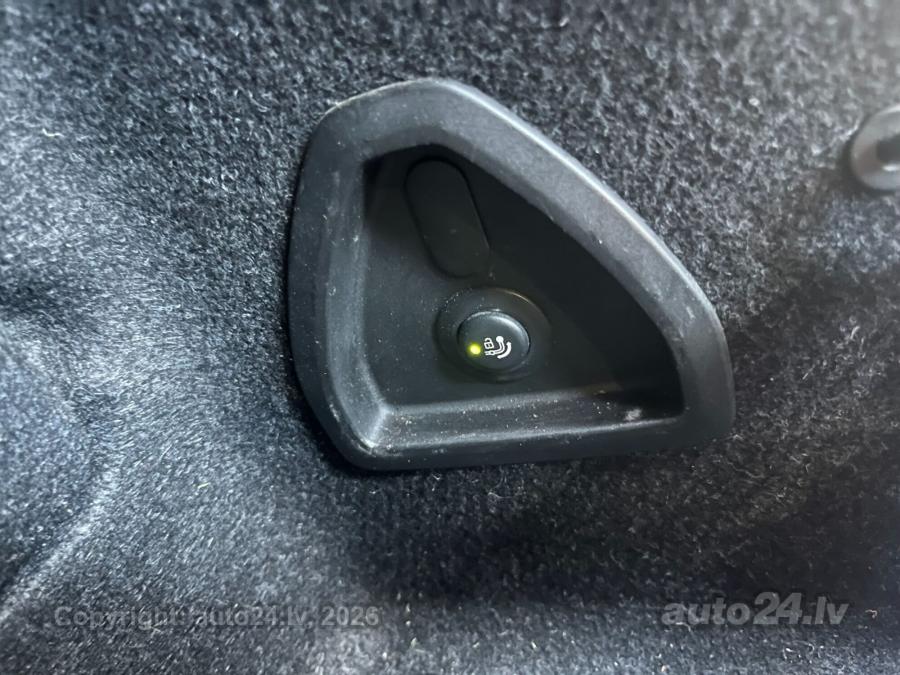 Oranžs BMW 3 Series 2019 Tallina, ar dzinēja tilpumu 2.00 L un nobraukumu 170 tūkst. km par 34900 €, foto 12 vietnē AUTOMOTO.COM.LV