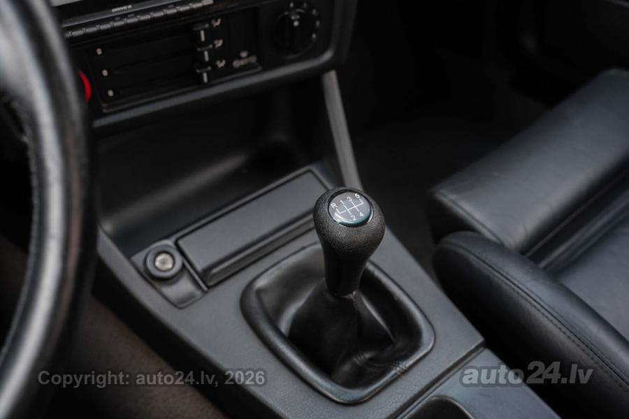 Sarkans BMW 3 Series 1989 Tallina, ar dzinēja tilpumu 1.60 L un nobraukumu 0 tūkst. km par 15900 €, foto 22 vietnē AUTOMOTO.COM.LV