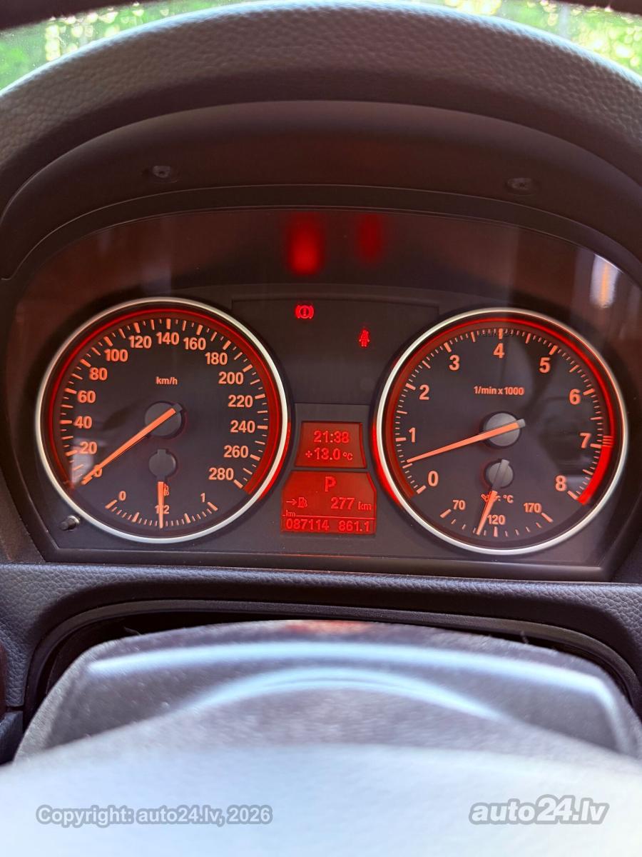 Sarkans BMW 3 Series 2008 Tallina, ar dzinēja tilpumu 3.00 L un nobraukumu 87 tūkst. km par 21500 €, foto 14 vietnē AUTOMOTO.COM.LV