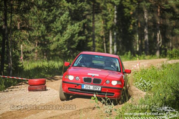 Красный БМВ 3 Серия 2002 в Таллин, объемом двигателя 2.00 л и пробегом 0 тыс. км за 4200 €, фото 2 на AUTOMOTO.COM.LV