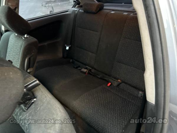Красный БМВ 3 Серия 2003 в Тарту, объемом двигателя 1.80 л и пробегом 113 тыс. км за 2200 €, фото 11 на AUTOMOTO.COM.LV