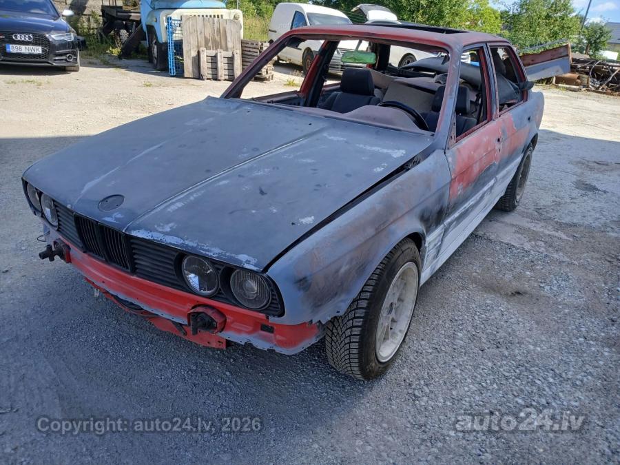 Sarkans BMW 3 Series 1988 Rakvere, ar dzinēja tilpumu 2.50 L un nobraukumu 0 tūkst. km par 5000 €, foto 1 vietnē AUTOMOTO.COM.LV