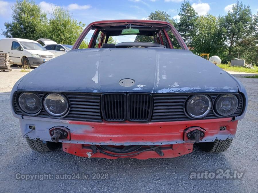 Sarkans BMW 3 Series 1988 Rakvere, ar dzinēja tilpumu 2.50 L un nobraukumu 0 tūkst. km par 5000 €, foto 5 vietnē AUTOMOTO.COM.LV