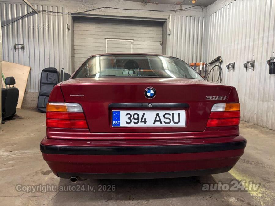 Red BMW 3 Series 1991 in Tallinn, with an engine capacity of 1.80 L and mileage of 0 thousand km for 4000 €, photo 3 on AUTOMOTO.COM.LV