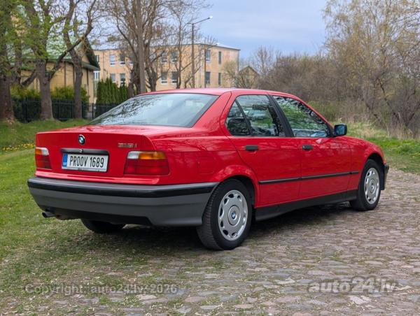 Sarkans BMW 3 Series 1992 Tallina, ar dzinēja tilpumu 0.00 L un nobraukumu 135 tūkst. km par 4400 €, foto 4 vietnē AUTOMOTO.COM.LV