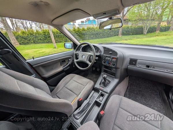 Sarkans BMW 3 Series 1992 Tallina, ar dzinēja tilpumu 0.00 L un nobraukumu 135 tūkst. km par 4400 €, foto 9 vietnē AUTOMOTO.COM.LV