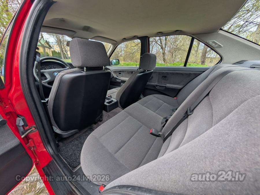 Sarkans BMW 3 Series 1992 Tallina, ar dzinēja tilpumu 0.00 L un nobraukumu 135 tūkst. km par 4400 €, foto 11 vietnē AUTOMOTO.COM.LV
