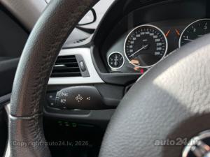 Sarkans BMW 3 Series 2014 Tallina, ar dzinēja tilpumu 2.00 L un nobraukumu 261 tūkst. km par 9990 €, foto 16 vietnē AUTOMOTO.COM.LV