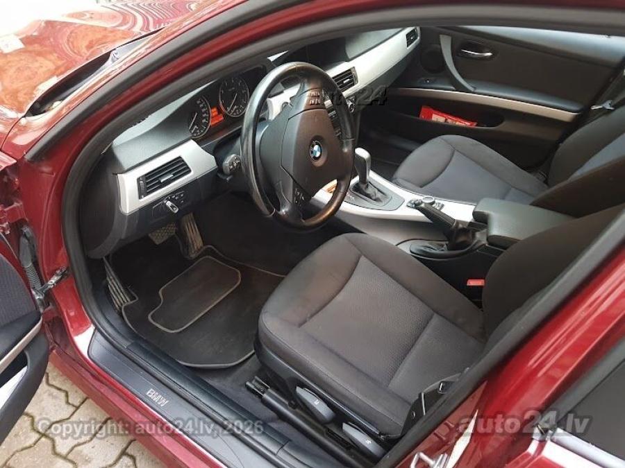 Sarkans BMW 3 Series 2011 Tartu, ar dzinēja tilpumu 2.00 L un nobraukumu 239 tūkst. km par 6300 €, foto 10 vietnē AUTOMOTO.COM.LV