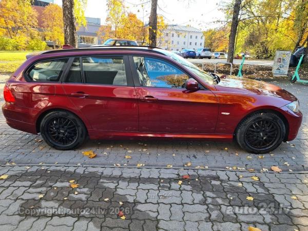 BMW 3 Series 2011 in Tallinn on AUTOMOTO.COM.LV Red BMW 3 Series 2011 in Tallinn, with an engine capacity of 2.00 L and mileage of 240 thousand km for 6100 €, photo 7 on AUTOMOTO.COM.LV