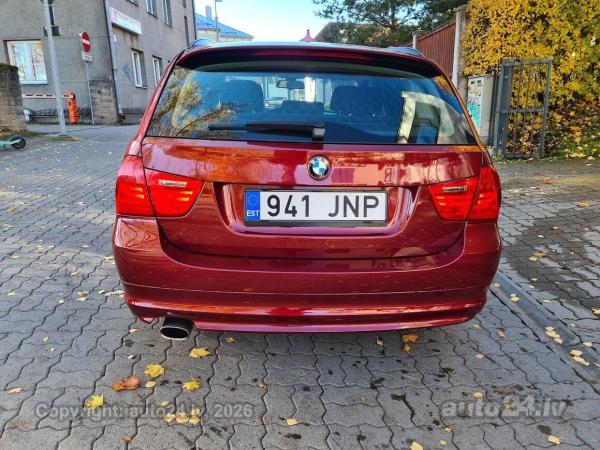 BMW 3 Series 2011 in Tallinn on AUTOMOTO.COM.LV Red BMW 3 Series 2011 in Tallinn, with an engine capacity of 2.00 L and mileage of 240 thousand km for 6100 €, photo 8 on AUTOMOTO.COM.LV