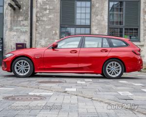 Sarkans BMW 3 Series 2022 Tallina, ar dzinēja tilpumu 2.00 L un nobraukumu 117 tūkst. km par 26990 €, foto 5 vietnē AUTOMOTO.COM.LV