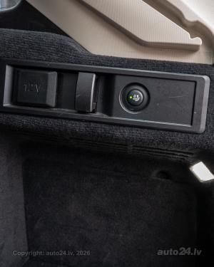 Sarkans BMW 3 Series 2022 Tallina, ar dzinēja tilpumu 2.00 L un nobraukumu 117 tūkst. km par 26990 €, foto 29 vietnē AUTOMOTO.COM.LV