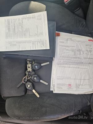 BMW 3 Series 2003 in Tartu, with an engine capacity of 0.00 L and mileage of 208 thousand km for 2990 €, photo 13 on AUTOMOTO.COM.LV