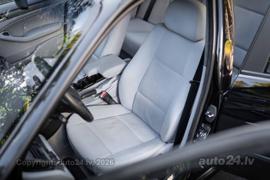 BMW 3 Series 2003 Tallina, ar dzinēja tilpumu 2.00 L un nobraukumu 270 tūkst. km par 1800 €, foto 18 vietnē AUTOMOTO.COM.LV
