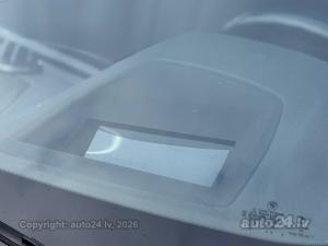 BMW 3 Series 2019 in Narva, with an engine capacity of 2.00 L and mileage of 24 thousand km for 23500 €, photo 15 on AUTOMOTO.COM.LV