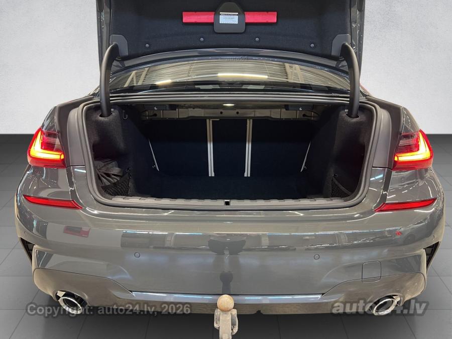BMW 3 Series 2019 Tallina, ar dzinēja tilpumu 2.00 L un nobraukumu 93 tūkst. km par 27900 €, foto 14 vietnē AUTOMOTO.COM.LV