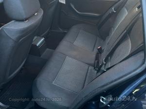 BMW 3 Series 2003 Tallina, ar dzinēja tilpumu 1.00 L un nobraukumu 199 tūkst. km par 2499 €, foto 15 vietnē AUTOMOTO.COM.LV