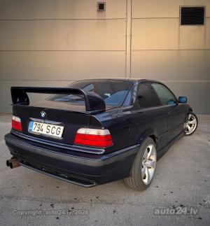 Violets BMW 3 Series 1995 Tallina, ar dzinēja tilpumu 2.80 L un nobraukumu 300 tūkst. km par 7000 €, foto 6 vietnē AUTOMOTO.COM.LV