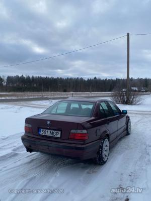 Violet BMW 3 Series 1993 in Haapsalu, with an engine capacity of 1.80 L and mileage of 313 thousand km for 2600 €, photo 4 on AUTOMOTO.COM.LV