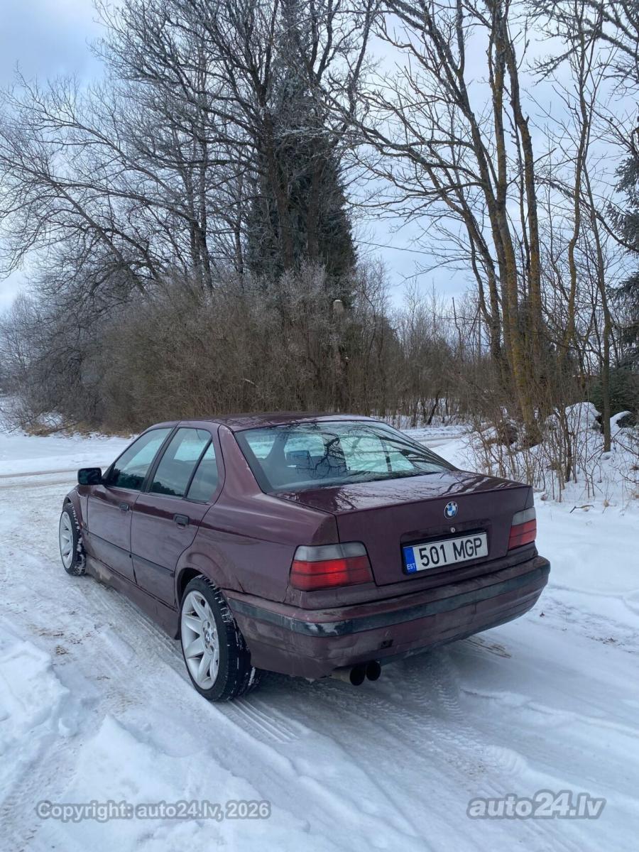 Violet BMW 3 Series 1993 in Haapsalu, with an engine capacity of 1.80 L and mileage of 313 thousand km for 2600 €, photo 5 on AUTOMOTO.COM.LV