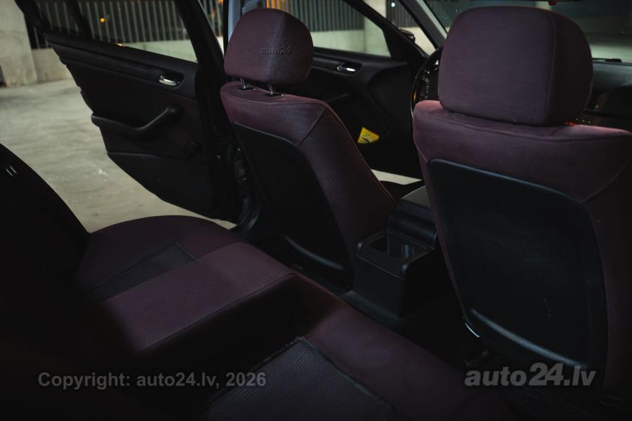 Violets BMW 3 Series 2002 Tallina, ar dzinēja tilpumu 1.80 L un nobraukumu 231 tūkst. km par 2399 €, foto 8 vietnē AUTOMOTO.COM.LV