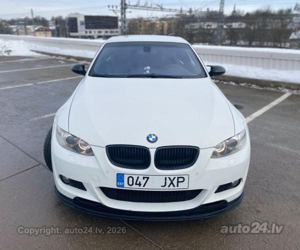White BMW 3 Series 2008 in Tallinn, with an engine capacity of 3.00 L and mileage of 239 thousand km for 13000 €, photo 3 on AUTOMOTO.COM.LV