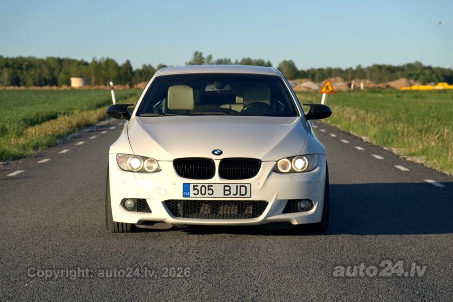 Balts BMW 3 Series 2008 Tartu, ar dzinēja tilpumu 3.00 L un nobraukumu 195 tūkst. km par 13000 €, foto 3 vietnē AUTOMOTO.COM.LV