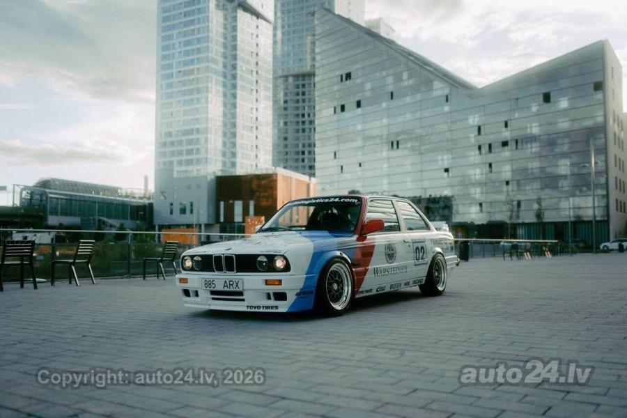 White BMW 3 Series 1991 in Rapla, with an engine capacity of 3.00 L and mileage of 354 thousand km for 23500 €, photo 7 on AUTOMOTO.COM.LV